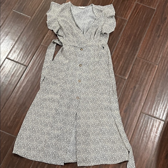 Sienna Sky | Dresses | Sienna Sky Black And White Buttonup Midi Dress ...